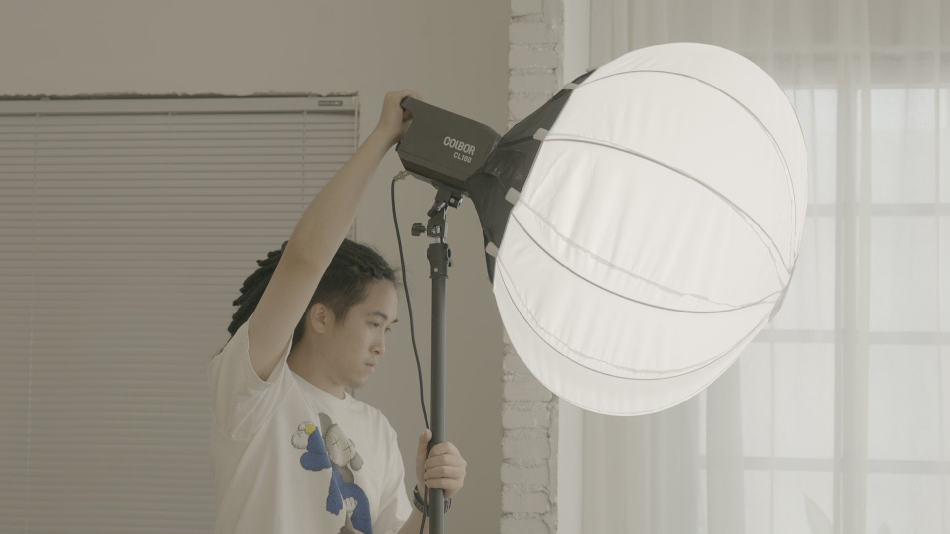 What to notice when choosing a handheld photography light? – COLBOR