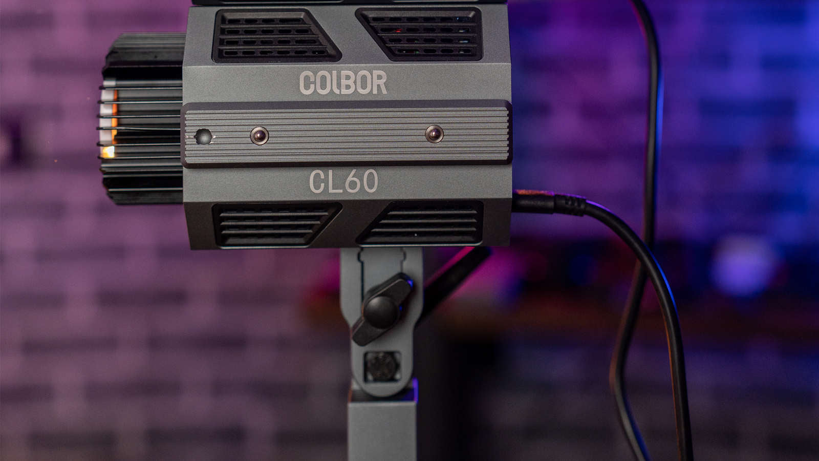 Indoor lighting for video shooting: Tips and tools – COLBOR
