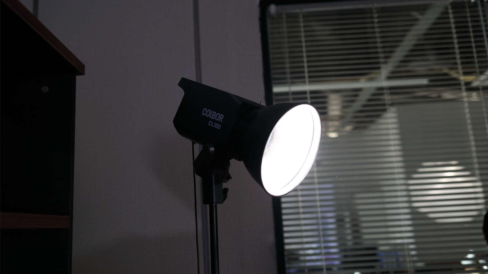 Beginner’s guide to studio lighting for product photography – COLBOR