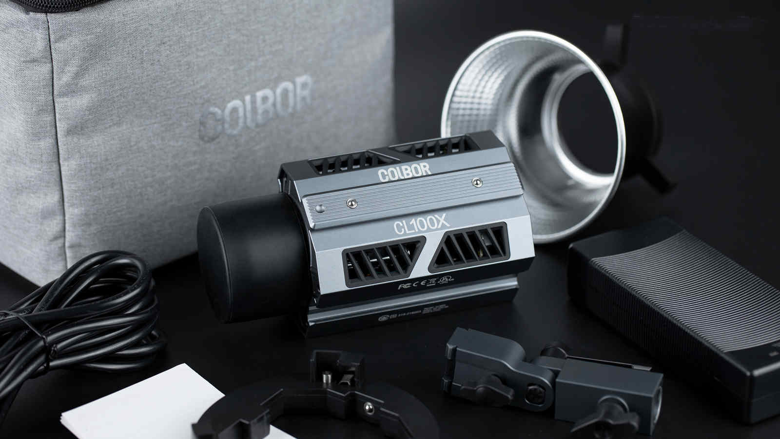 Guide to set up cosplay photography lighting: Why and how – COLBOR