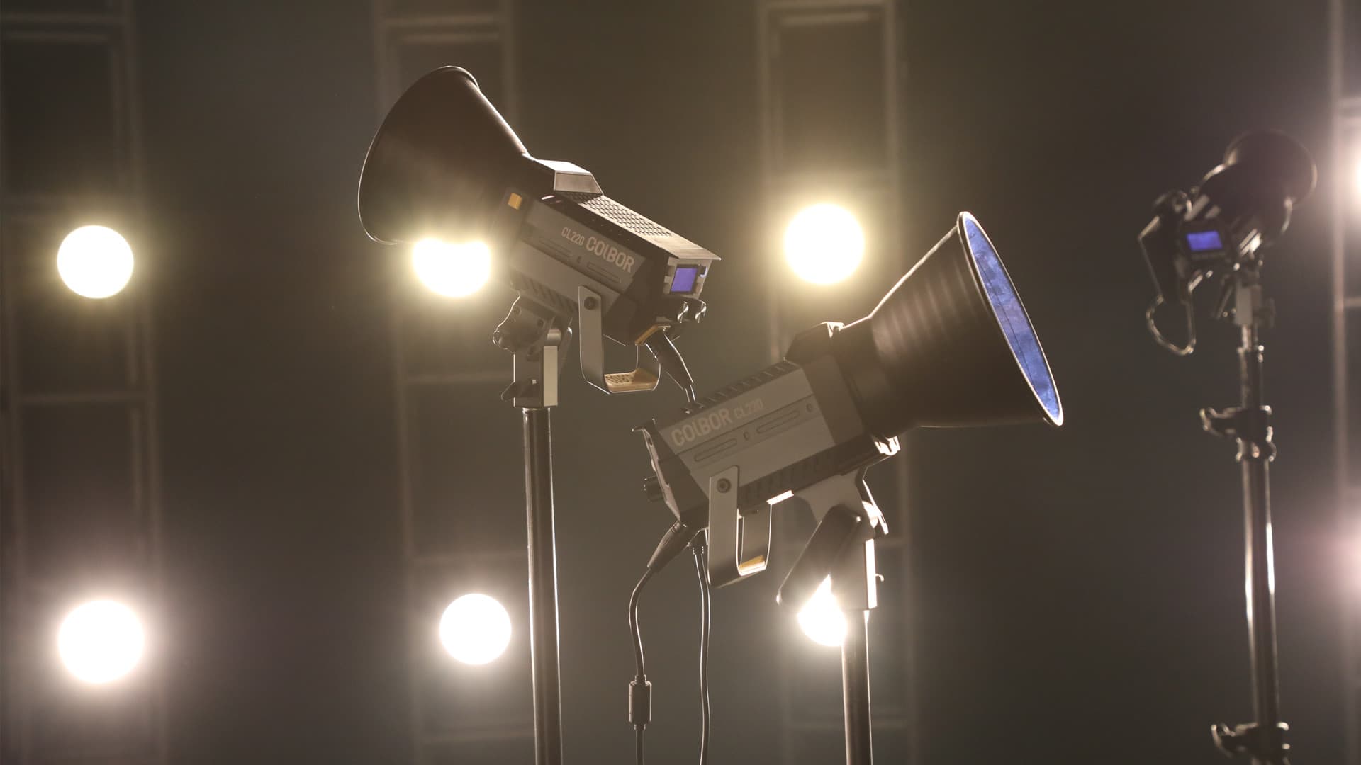 LED studio lighting kit: Three basics to know – COLBOR