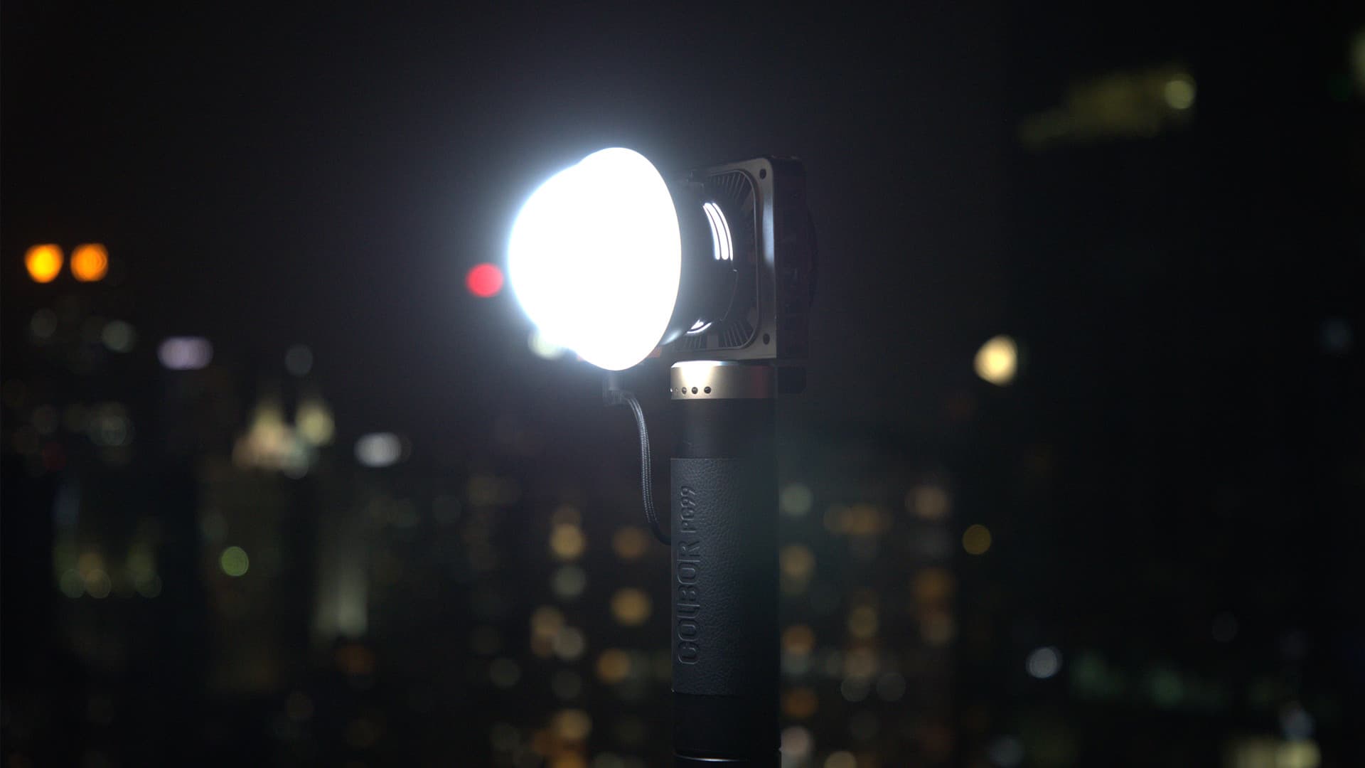 How to get the best lighting for YouTube vlogging? – COLBOR